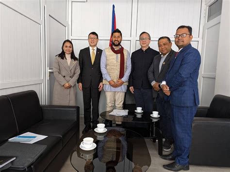 नारायणगढबुटवल सडक निर्माण ढिलाइबारे रवि लामिछाने र चिनियाँ राजदूतबिच छलफल