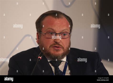 Ruslan dreval -Fotos und -Bildmaterial in hoher Auflösung – Alamy