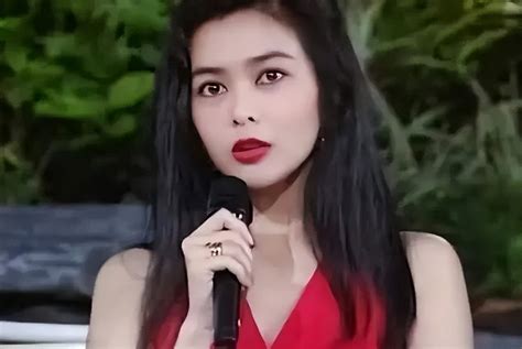 关之琳巅峰时有多惊艳？网友：美得让人窒息，这才是真女神 哔哩哔哩