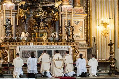 Pope Francis Reverses Benedict Reimposes Restrictions On Latin Mass