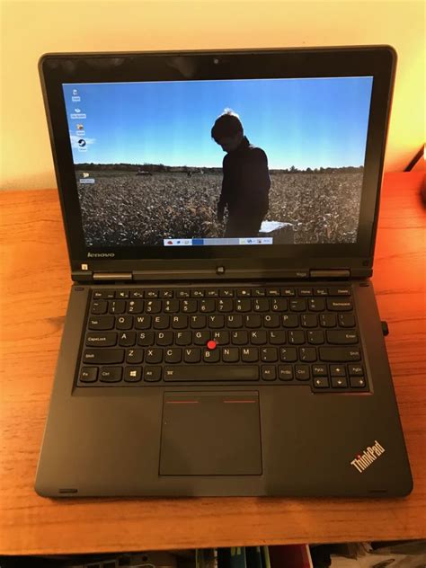 Lenovo Thinkpad Yoga S On Centos Kicking Streaming