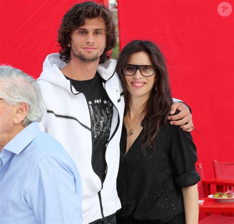 Une tonne de souffrance Maïwenn séparée de ses enfants Diego et