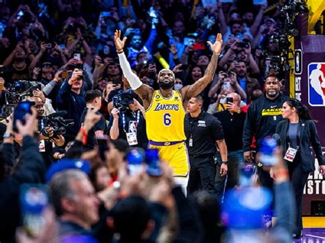 Lebron James Passes Kareem Abdul Jabbar To Become Nbas All Time