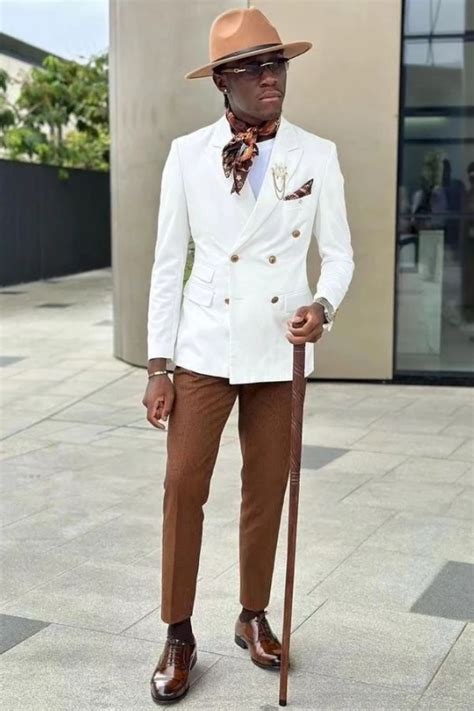 Broderick Fashion White Peaked Lapel Double Breasted Men Suits For Prom