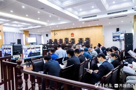 非法持枪、非法采矿、敲诈、洗钱青岛31人涉黑团伙公开受审犯罪组织行为