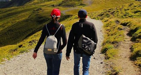 La Reacción De Una Joven Al Descubrir Que Su Ex De Hace 5 Años Conserva