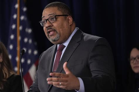 Manhattan Da Alvin Bragg Wins Democratic Primary Handily