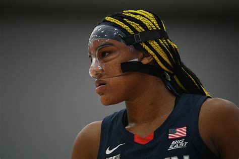 ‘masked Aaliyah Edwards Expected Back For Uconn Vs Jackson State