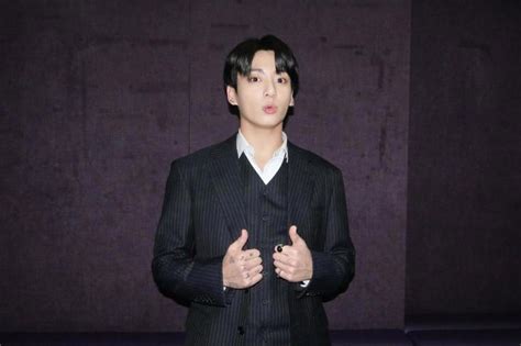 Bts News 방탄소년단 정국 Golden 亞가수 앨범 최초 스포티파이 9억 스트리밍 수록곡 2개 新기록 수립