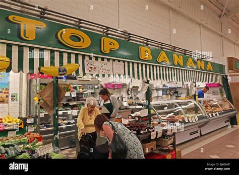Top Banana Fruit And Veg Stall At Leigh Covered Indoor Market Hall Gas