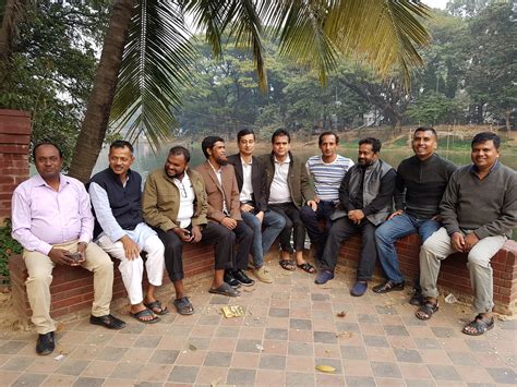 New Model Multilateral High School পূণর্মিলনীর ব্যানার স্কুলের দুই Gate এ টাঙ্গিয়ে দেয়া