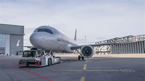 취리히 공항 앞치마에 있는 에어버스 A320neo 스위스 국제 항공 Airbus A320 200에 대한 스톡 사진 및 기타