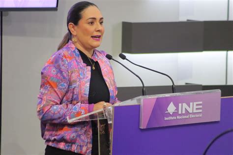 Firma Jessica Ortega compromiso contra violencia a mujeres Quadratín