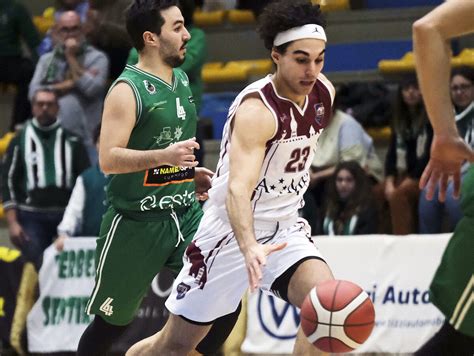 Il Girone Di Ritorno Inizia Alla Grande Per LAmen Scuola Basket Arezzo