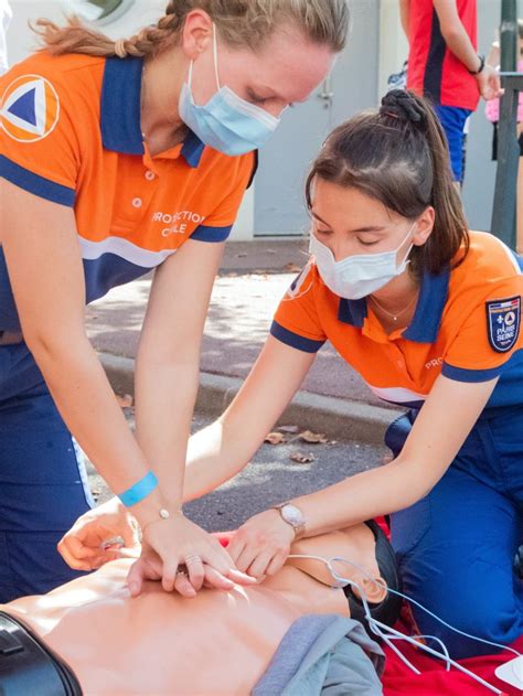 Aed And Cpr Introduction And Refresher