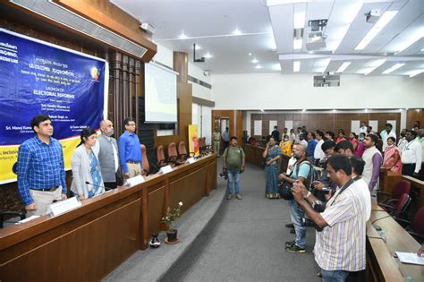 Rakesh Singh Ias On Twitter ಮತದಾರರ ಪಟ್ಟಿಯ ದತ್ತಾಂಶದೊಂದಿಗೆ ಆಧಾರ್