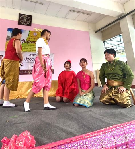 แสดงละครเรื่อง โรงเรียนกันตะบุตร เขตดุสิต กรุงเทพมหานคร