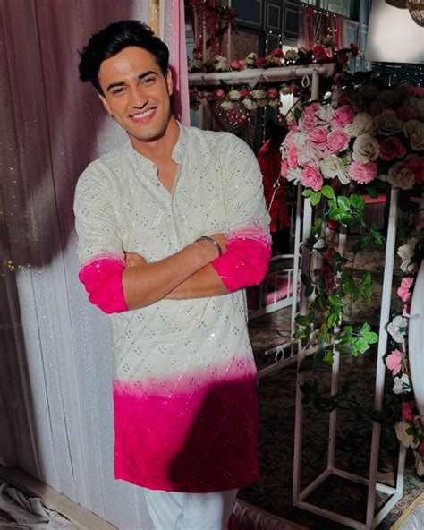 Exclusive Anuja Wahle And Prateek Singh Bag Dangal Tvs Pati Brahmachari