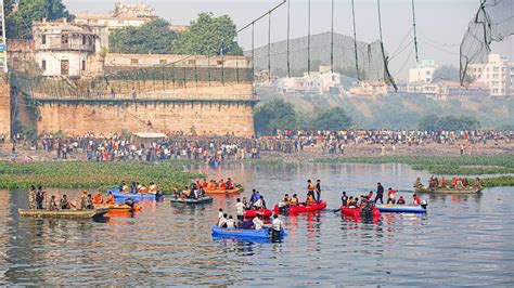 वो 15 सेकंड और 134 मौतें आखिर क्यों समय से पहले खोल दिया गया पुल