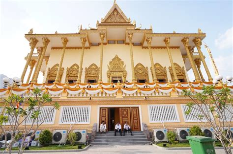 ចំណាយជាង ១លានដុល្លារ សង់ព្រះវិហារ ព្រះពុទ្ធ បដិមា និងសមិទ្ធផលនានា