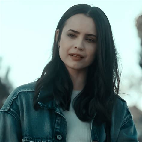 Cassie Salazar Sofia Carson Atrizes Cantores