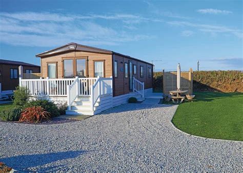 Sandy Pebble Deluxe Looe Coastal Retreat Holiday Parks Book