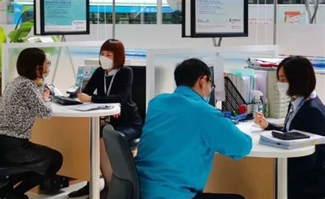 澳門商報 【澳門新聞】“跨境理財通”首日運作暢順 近千名居民完成開戶
