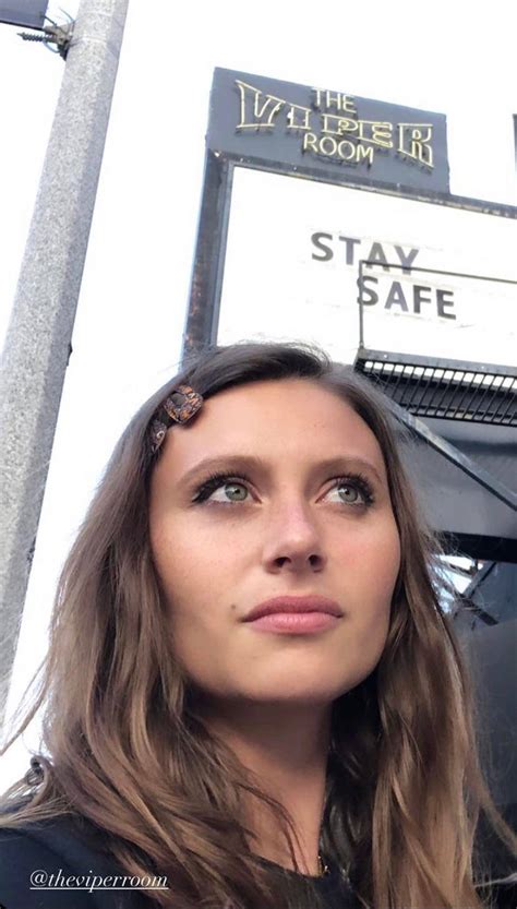 Stay Safe Scrolller
