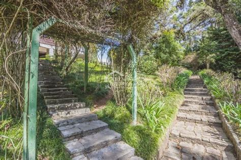 Casa 720 m² em Jardim do Embaixador em Campos do Jordão por R 10 300