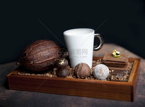 可豆和巧克力高清图片下载 正版图片502655970 摄图网