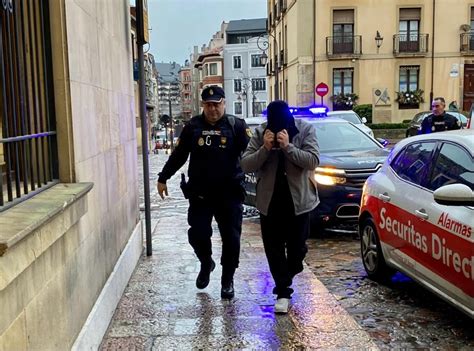 Fotos Juicio Por Agresión Sexual En León
