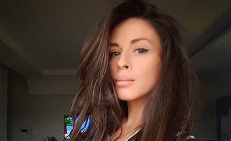 Ana Sević Biografija 2020 Visina Težina Instagram Facebook Youtube