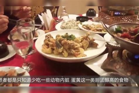 降血脂吃什么好？这5种食物吃了，让你远离冠心病！食物降血脂什么