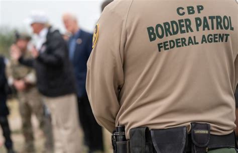Border Patrol Tucson Sector Agents Apprehend 1600 Illegal Immigrants