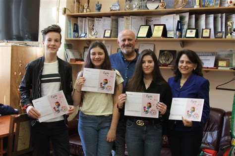 Ученици от СУ Христо Ботев във Враца прославиха областта