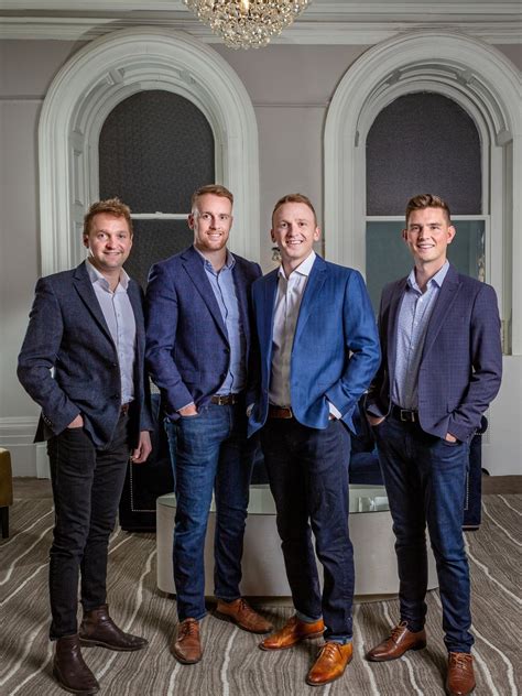 Contact Full Circle Realty Inc