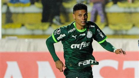 Prensa E Hinchas De Brasil Destacan El Debut De Richard Ríos Como