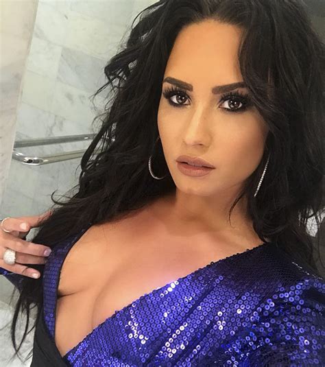 Demi Lovato Makeup