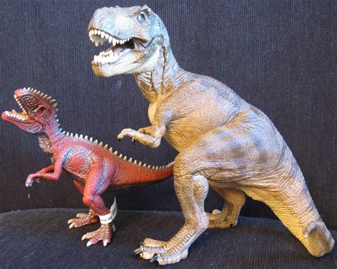 The Toyseum Giganotosaurus Schleich World Of History Small Version