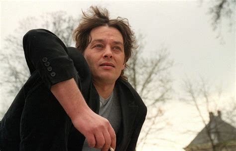 Ari Boulogne qui se disait fils d Alain Delon retrouvé mort dans son