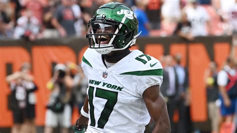 Former Ohio State WR Garrett Wilson Named NFL Rookie Of The Week