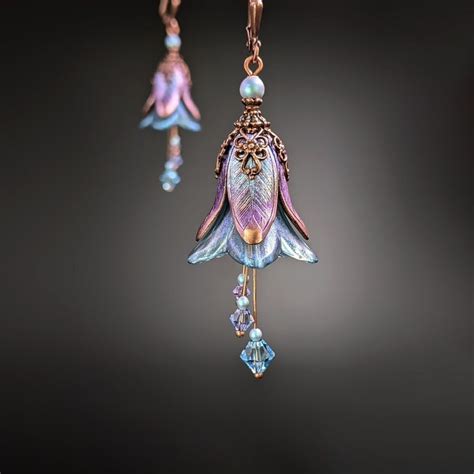 Lucite Flower Earrings In Color Shifting Iridescent Lavender And Blue