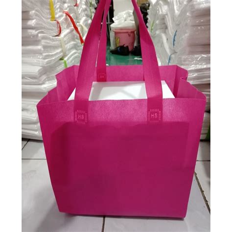Jual Tas Spunbond Membentuk Box 25x25 Tls 40 Shopee Indonesia