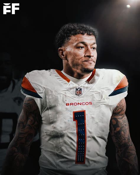 Football Forever Breaking The Broncos Are Signing Former Jaguars Te Evan Engram To A 2 Year