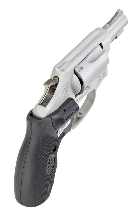 Model 637 Crimson Trace® Lasergrip®