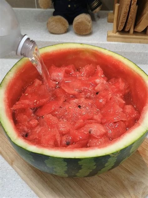 쿨피스로 시원~달달하게 수박화채 만들기