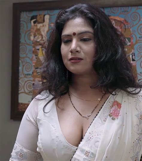 10 Most Beautiful Women Beautiful Women Videos Most Beautiful Indian
