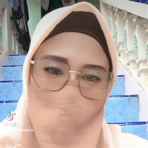 Desmi Nitaria Youtube