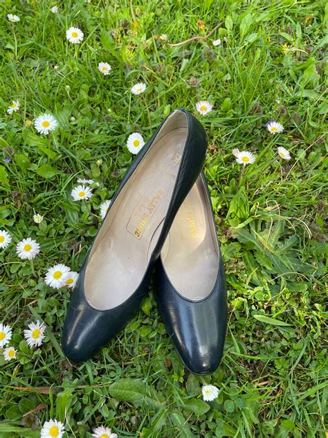 Vintage Bally Suisse Belezza Shoes Sylt Pump In Navy Leather High Heels