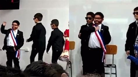 Hasta La Barba Y Los Gestos Niño Saca Aplausos Con Imitación Del